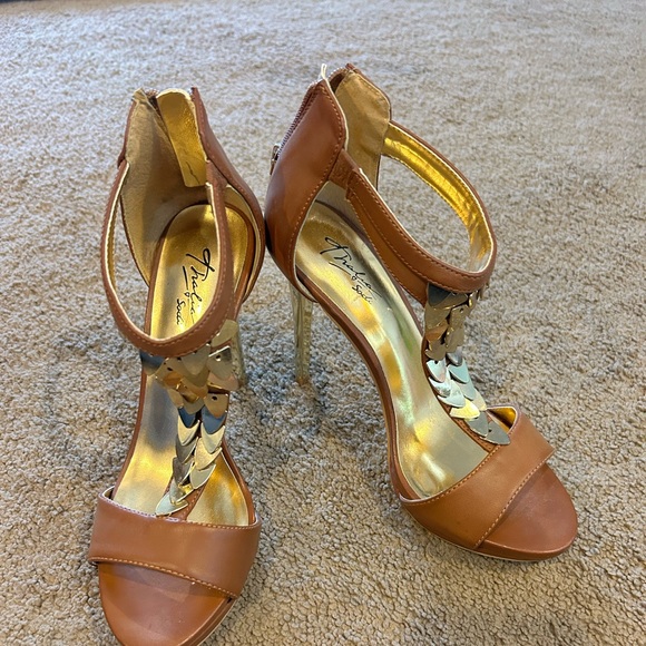 Thalia Sodi | Shoes | 35 Inch Tan Leather Material Stilettos Wgold ...